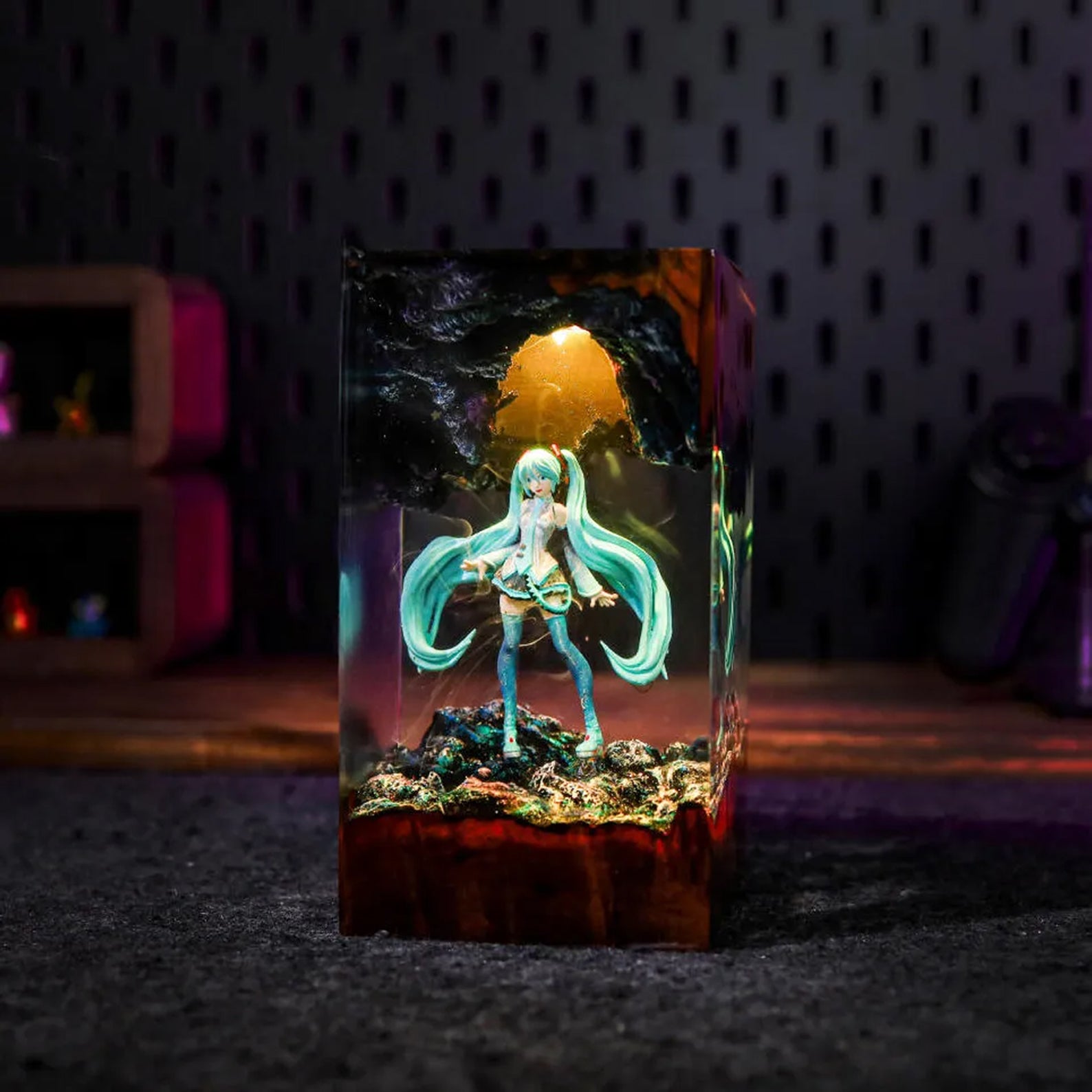 Hatsune Miku Epoxy Resin Lamp, Night Light – ArtFero